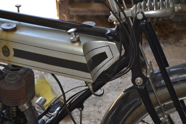 1921 Triumph H Motor Bike – Pioneer Flight Museum