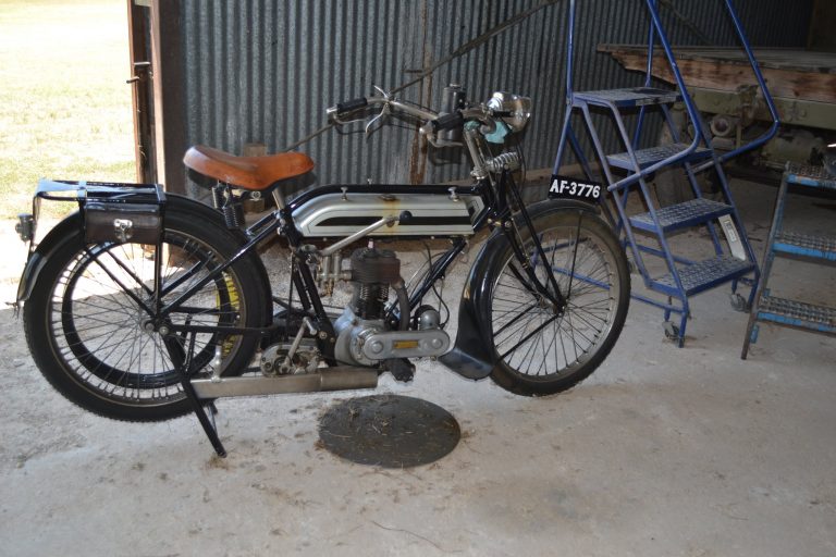 1921 Triumph H Motor Bike – Pioneer Flight Museum